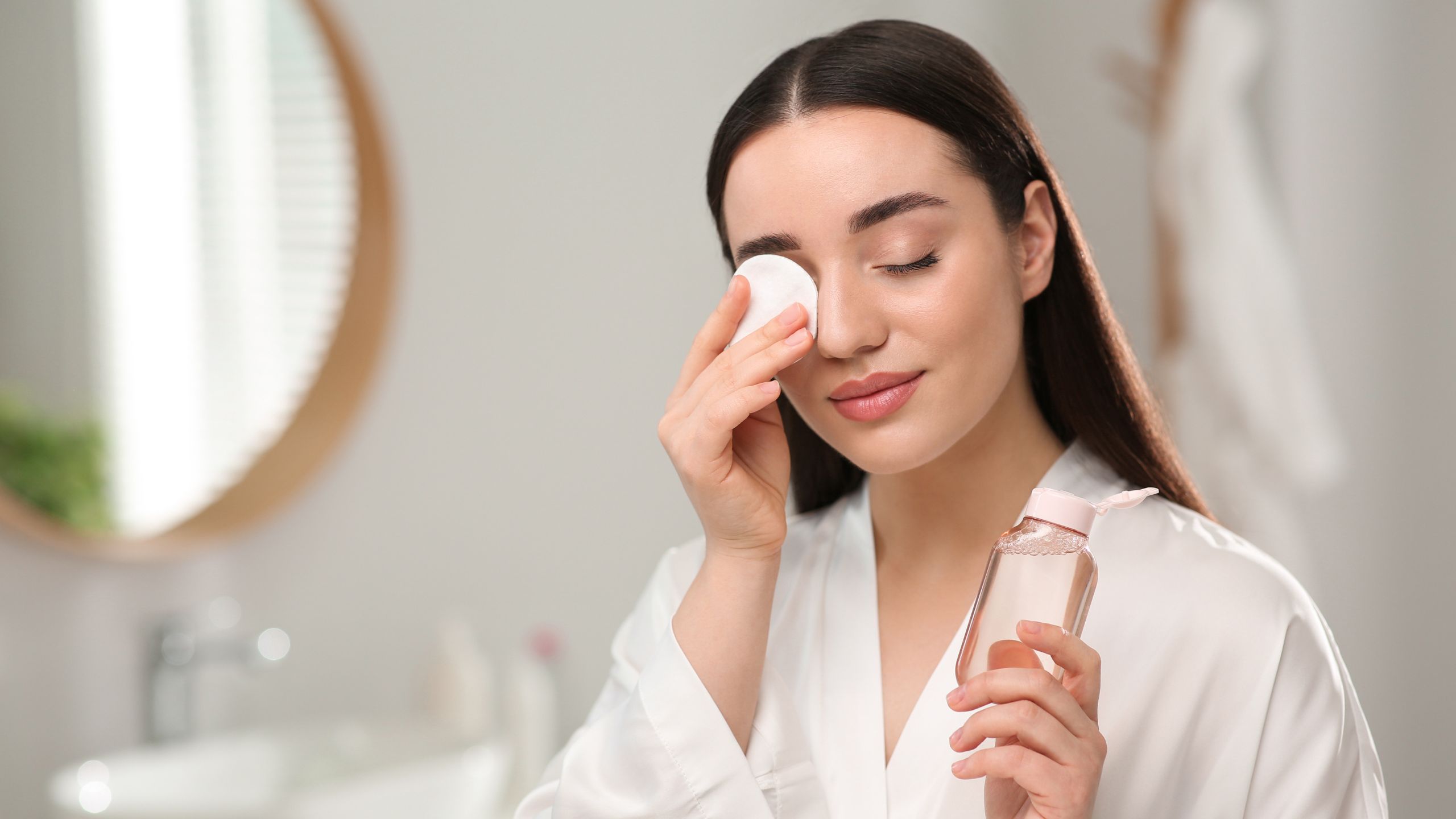 10 Makeup Remover Terbaik: Wajah Cantik Tanpa Masalah!